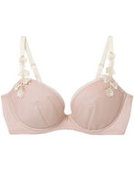 アンフィ サイズ別設計で、あなたの着こなしを【stylist 4U】 3／4カップブラ BOG300｜ワコール直営の公式下着通販サイト ワコールウェブストア