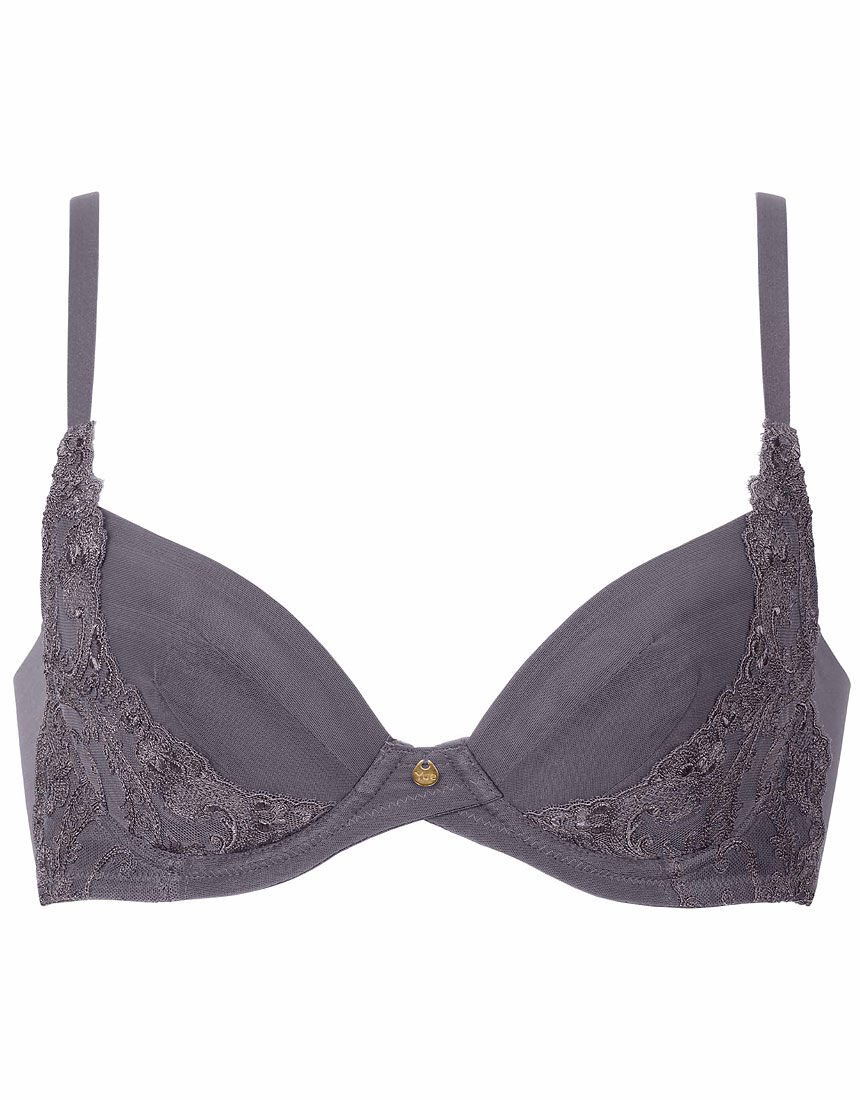 Yue ニットをきれいに着こなせる 3／4カップブラ BJP790｜ワコール直営の公式下着通販サイト ワコールウェブストア