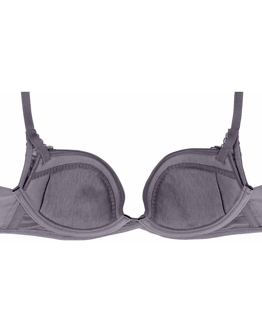 Yue ニットをきれいに着こなせる 3／4カップブラ BJP790｜ワコール直営の公式下着通販サイト ワコールウェブストア